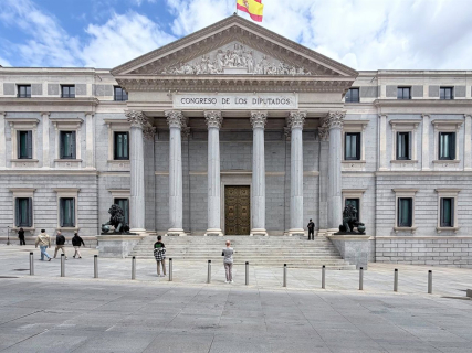 The Board allows debating in Congress Sánchez's resignation and ...