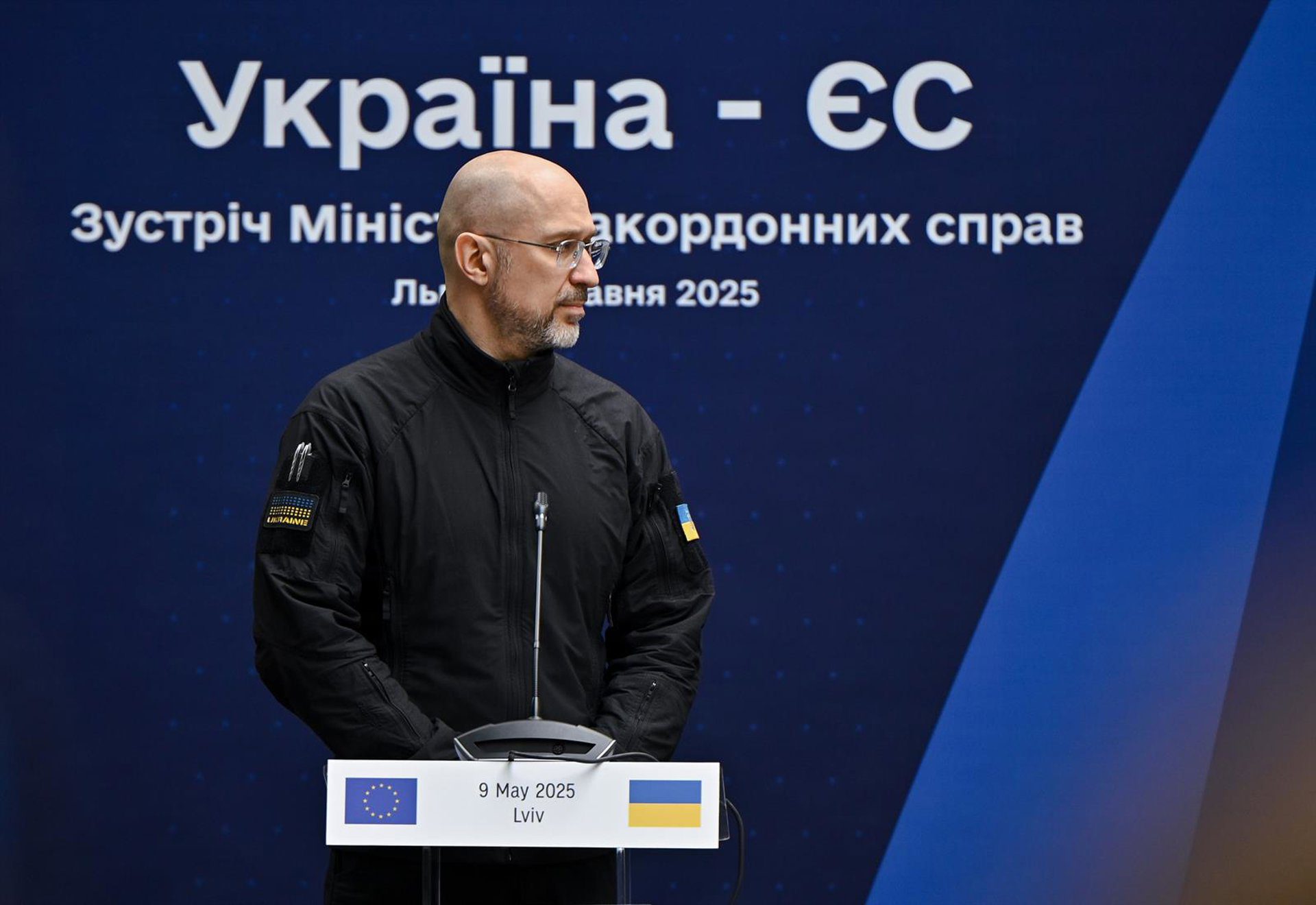 El Congreso ucraniano ratifica la renuncia de Shmigal y su gabinete ...